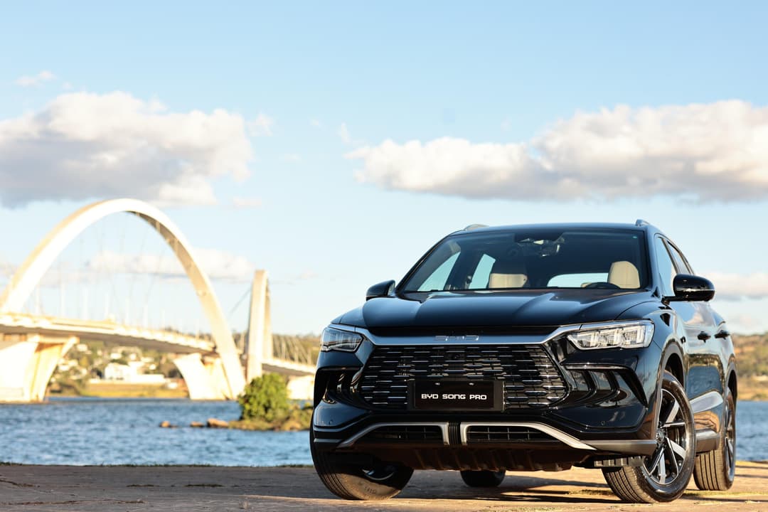 BYD Overtakes Tesla as World’s Top BEV Seller in 2025 | EV.com